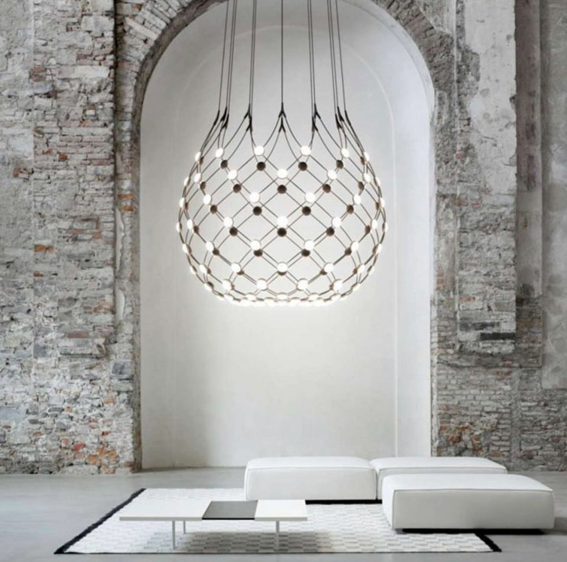 Officio Mondo - The Little Black Guide