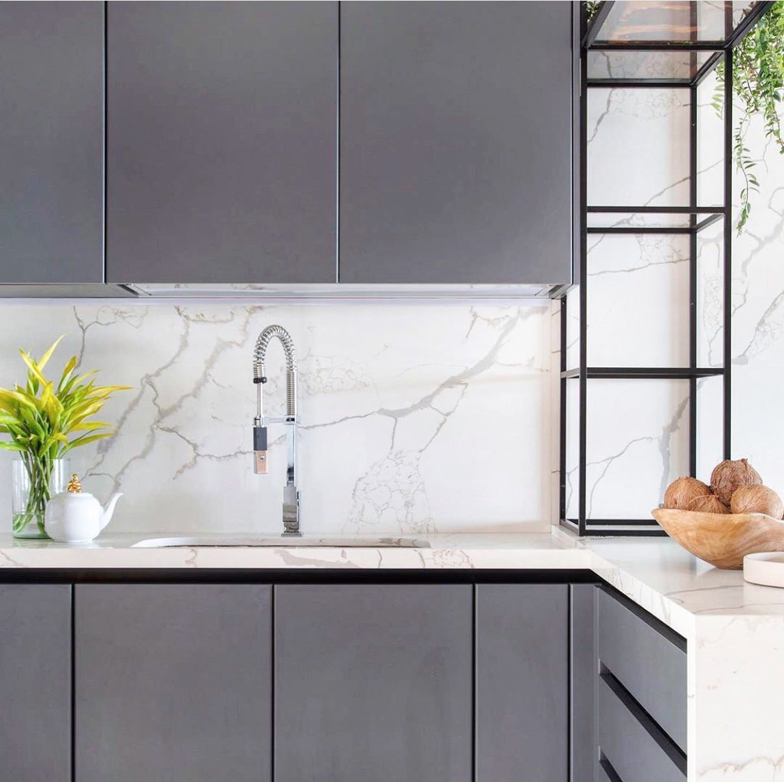 Florense - The Little Black Guide